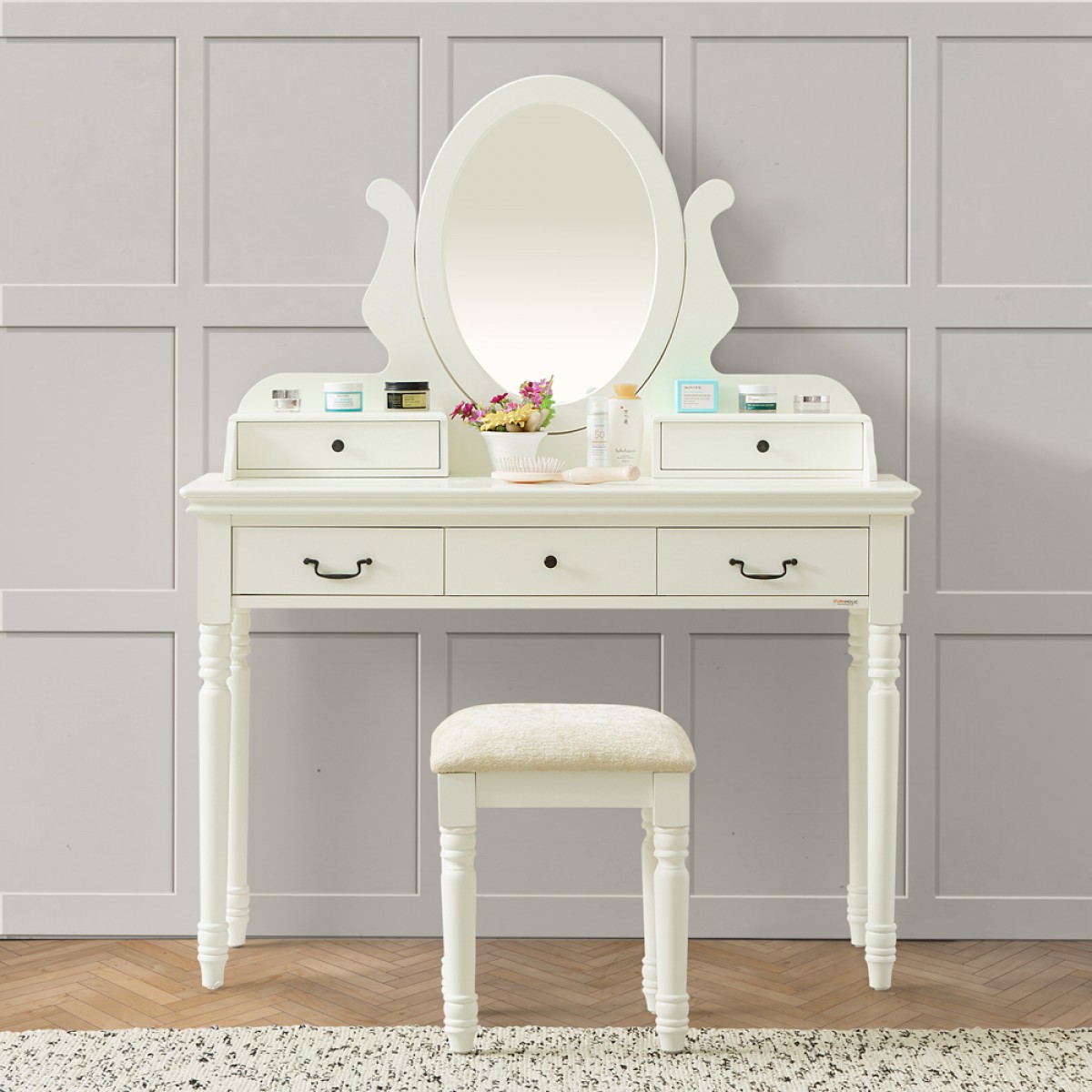 Madelyn White Vanity Set